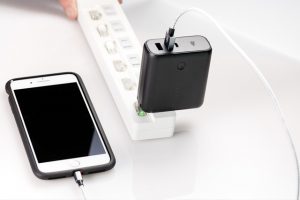 chargeとrechargeの違い | ネイティブと英語について話したこと