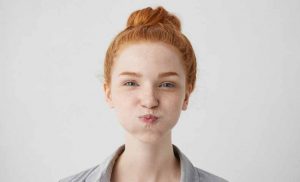 cheek / cheekyの意味と使い方 | ネイティブと英語について話したこと