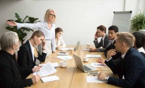 dismiss / dismissalの意味と使い方 | ネイティブと英語について話したこと