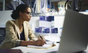 tireless / tirelesslyの意味と使い方 | ネイティブと英語について話したこと