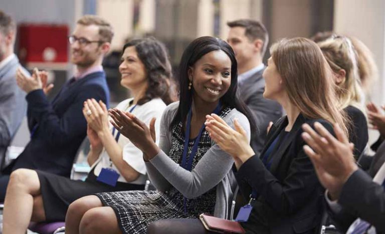 appearの意味と使い方 | ネイティブと英語について話したこと