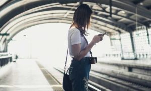 awaitの意味と使い方、waitとの違い | ネイティブと英語について話したこと