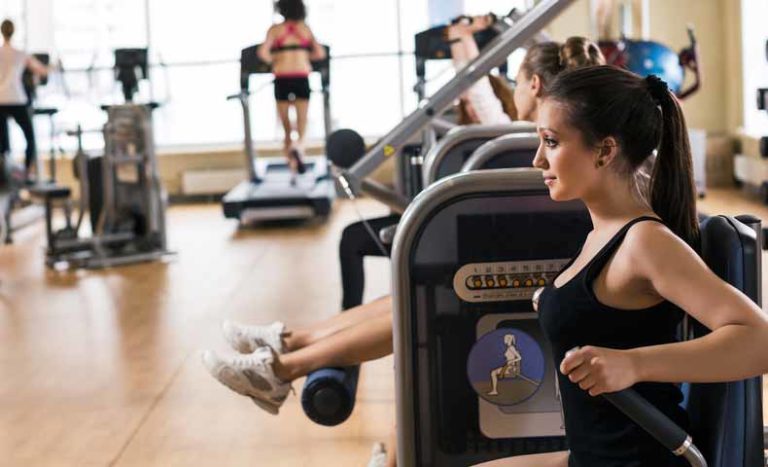 equip（装備させる）とequipped withの意味と使い方 | ネイティブと英語について話したこと