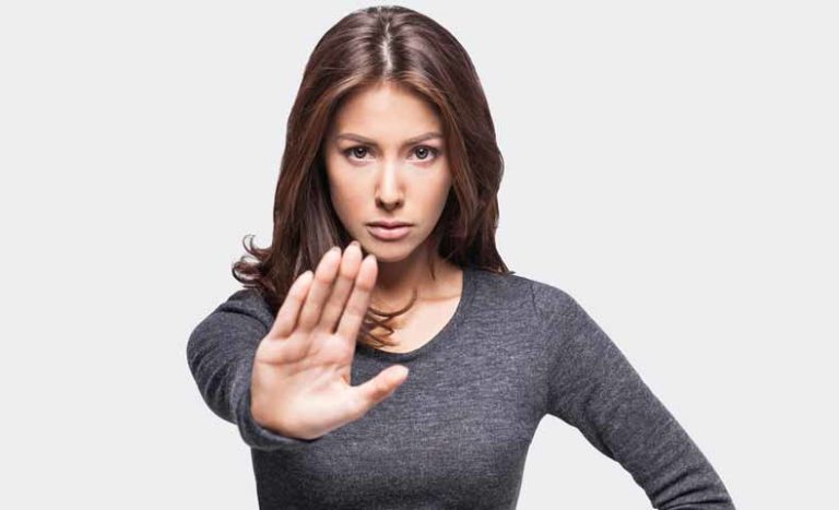 stop from doing(-ing)の意味と使い方 | ネイティブと英語について話したこと