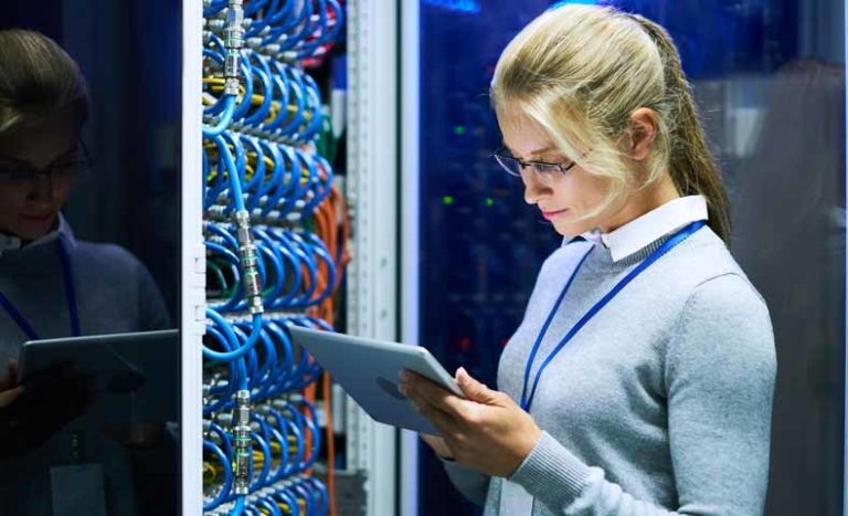 check in / check on / check in onの意味と使い方の違い | ネイティブと英語について話したこと