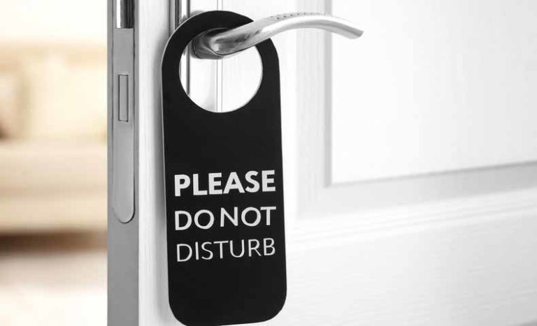 邪魔する、妨げるのdisturb / interfere / interrupt / disruptの違い | ネイティブと英語について話したこと