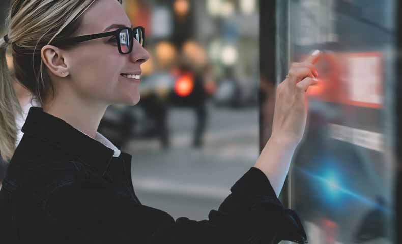 interactive（インタラクティブ） / interaction / interactの意味と使い方 | ネイティブと英語について話したこと