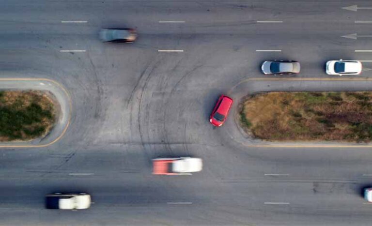 「回る」を意味するspin, turn, revolve, rotate, swivelの意味とニュアンスの違い | ネイティブと英語について話したこと