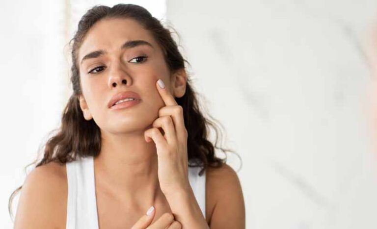 be prone toとprone（うつぶせ）の意味と使い方 | ネイティブと英語について話したこと